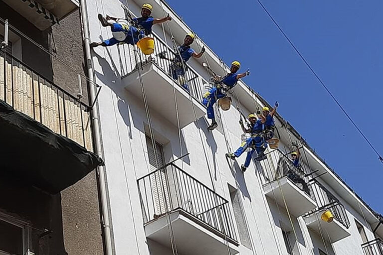 Come ripristinare l’intonaco esterno: procedura, materiali e prezzi.